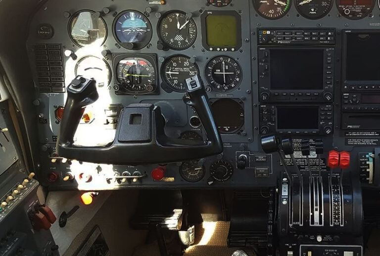 Aircraft Avionics – Coastal Skies Maintenance